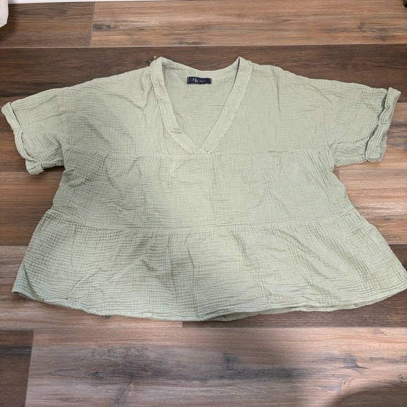 Kld | Tops | Kld Made In Usa Sage Green Smock Top With Tiered ...